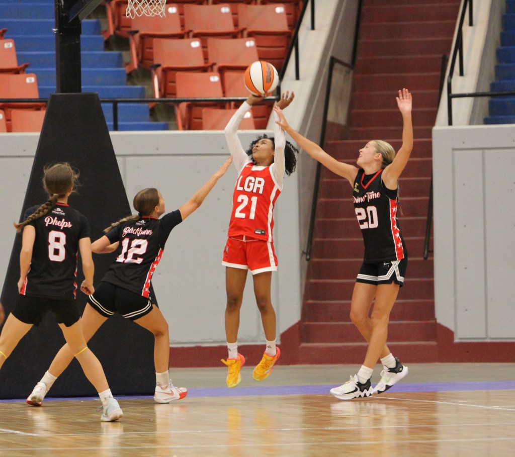 TFN Run 4 Roses: 2028 NEXXT & Fuchsia | Prep Girls Hoops